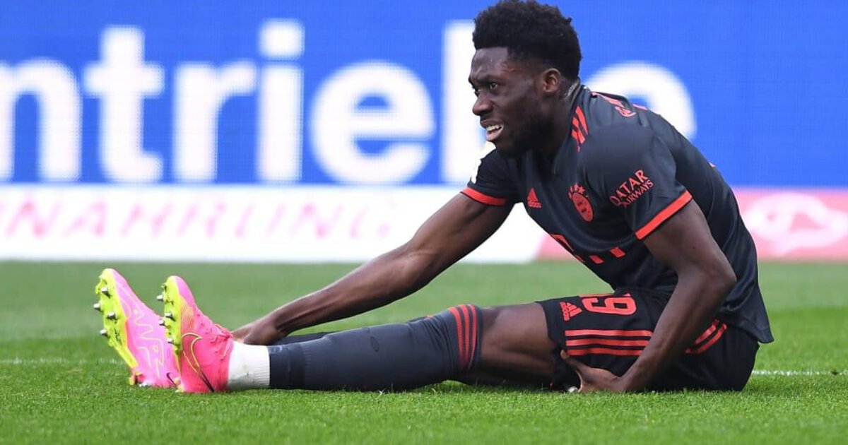 Альфонсо Дэвис травмировался в матче с «Фейеноордом»